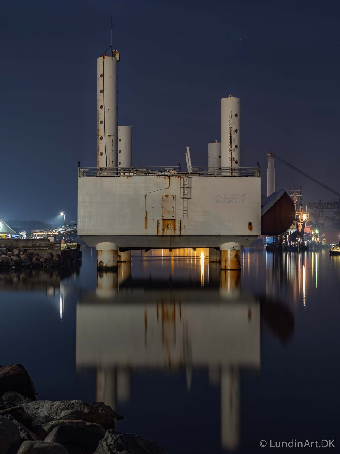 Wavestar i Grenaa havn | LundinArt.DK